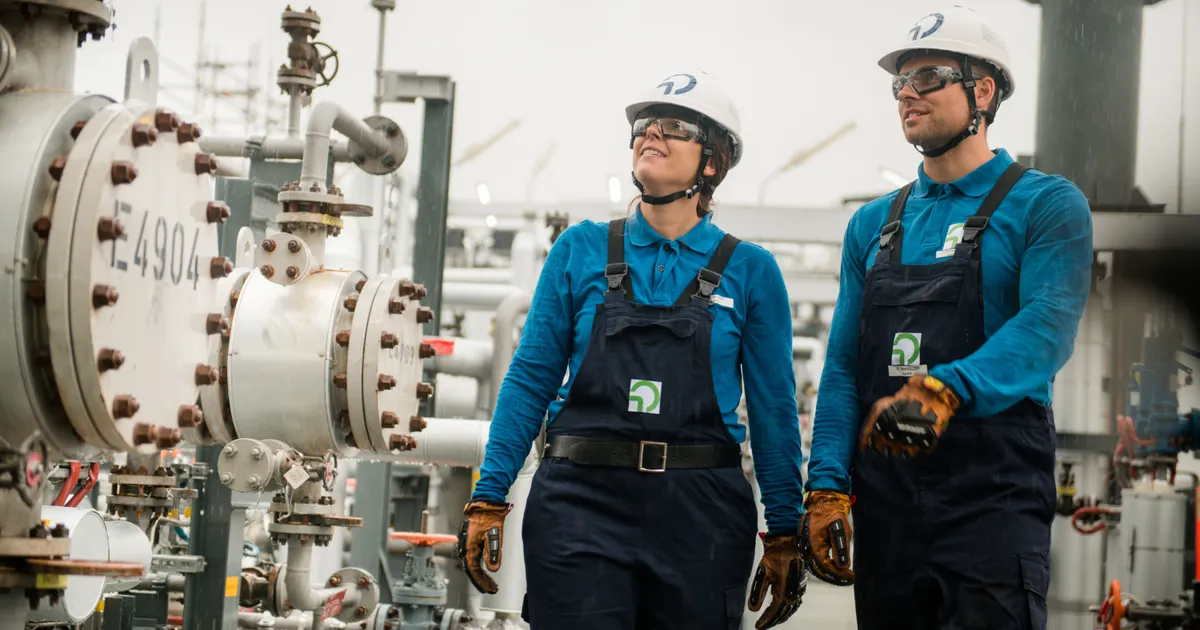 OMV unveils innovative ReOil® plant to transform end-of-life plastics ...